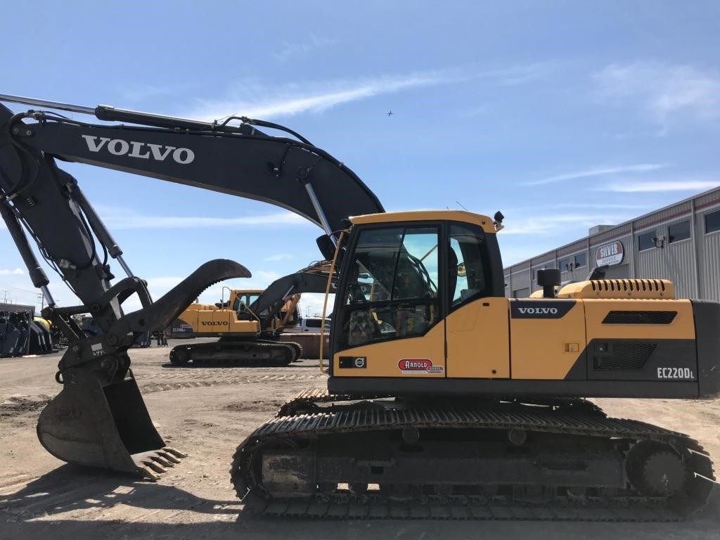 EC220DL EXCAVATOR - Dogface Heavy Equipment Sales