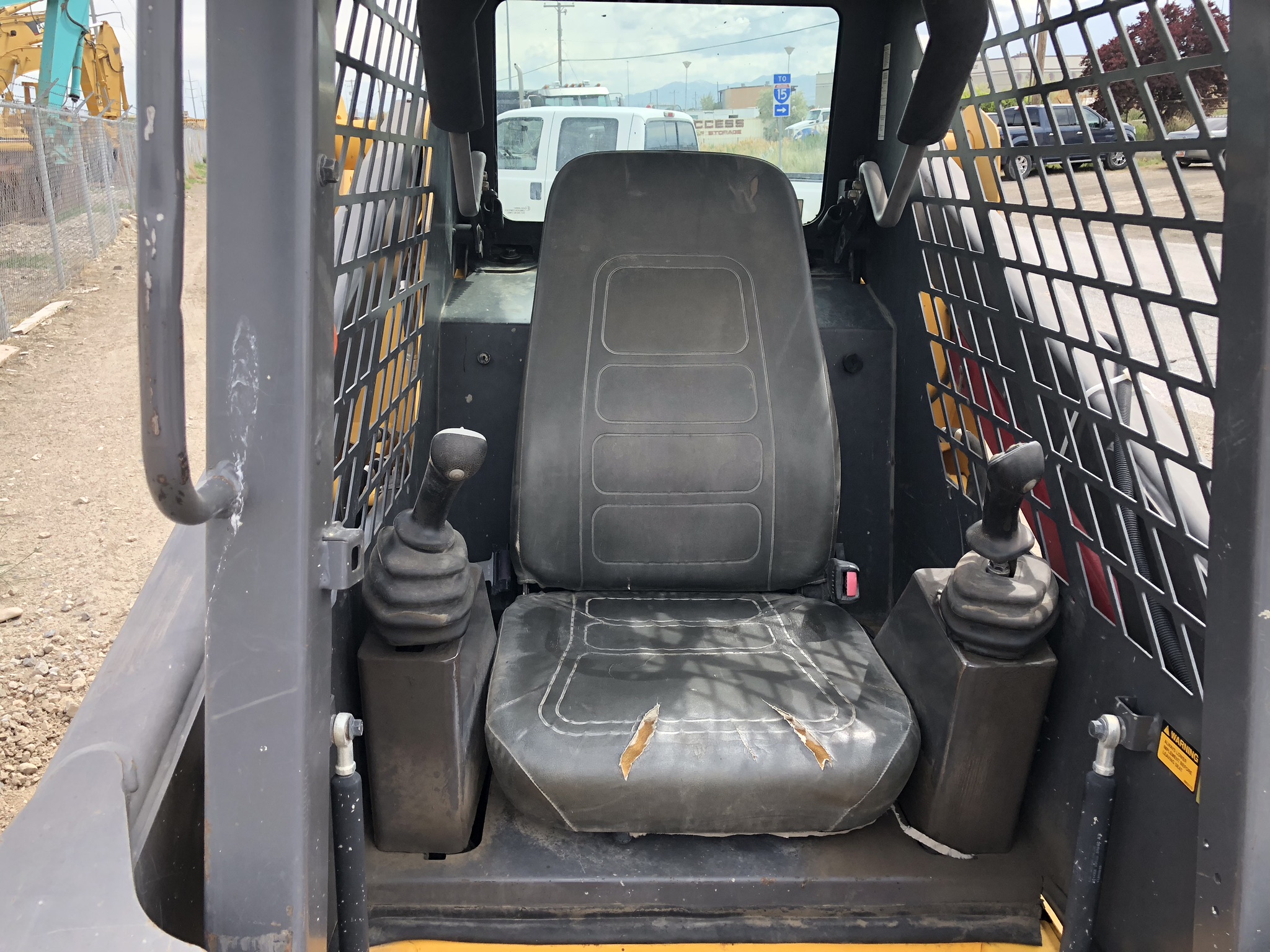 MC70-B SKID STEER LOADER - Dogface Heavy Equipment Sales