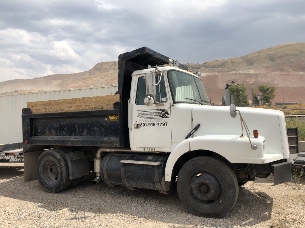 BOBTAIL DUMP TRUCK - Dogface Heavy Equipment Sales