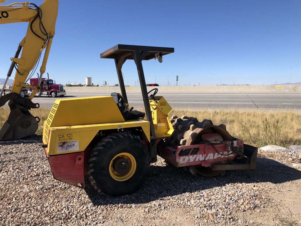 CA121 66" Sheep Foot's Compactor - Dogface Heavy Equipment Sales ...