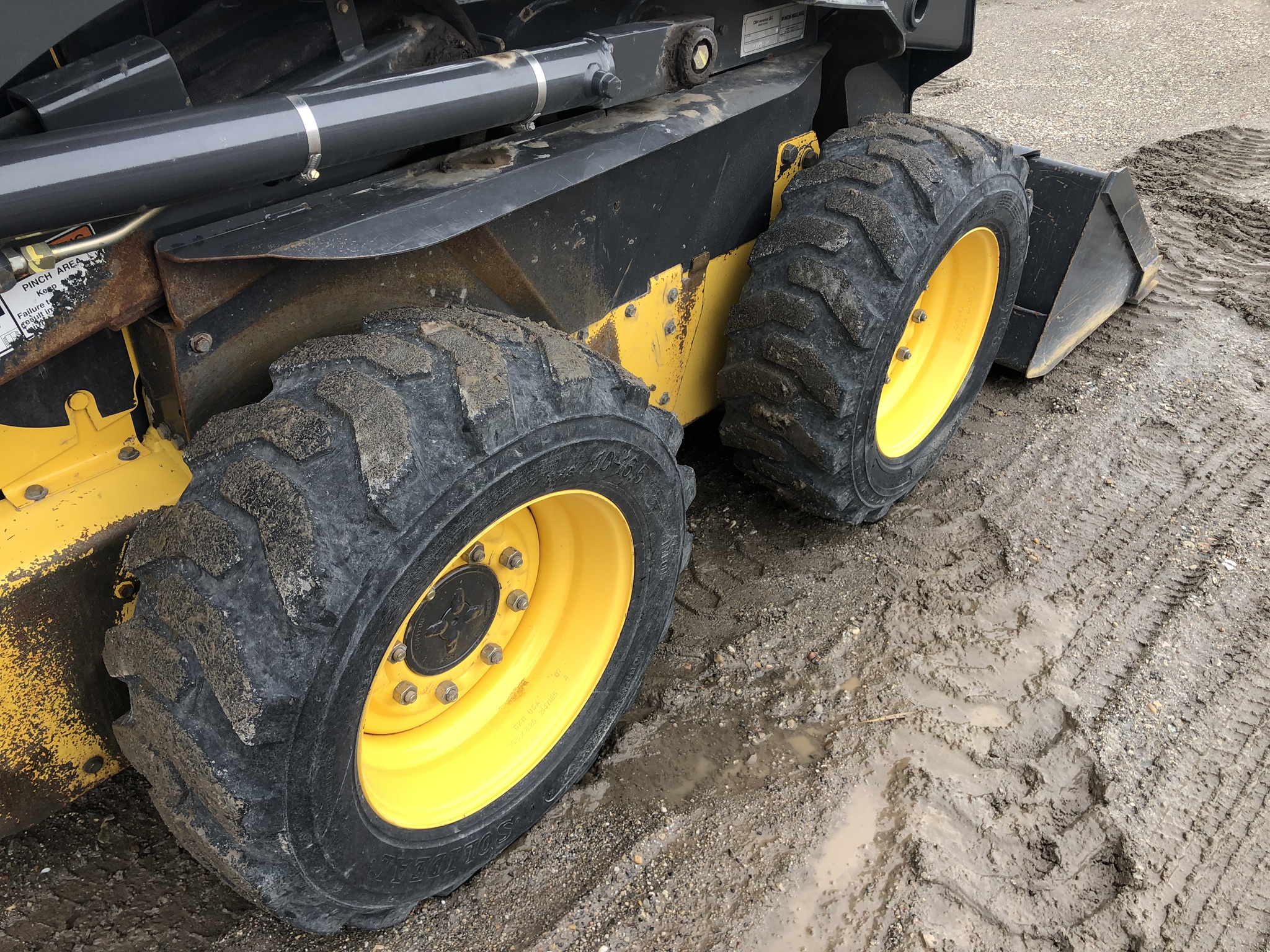 L160 SKID STEER LOADER - Dogface Heavy Equipment Sales