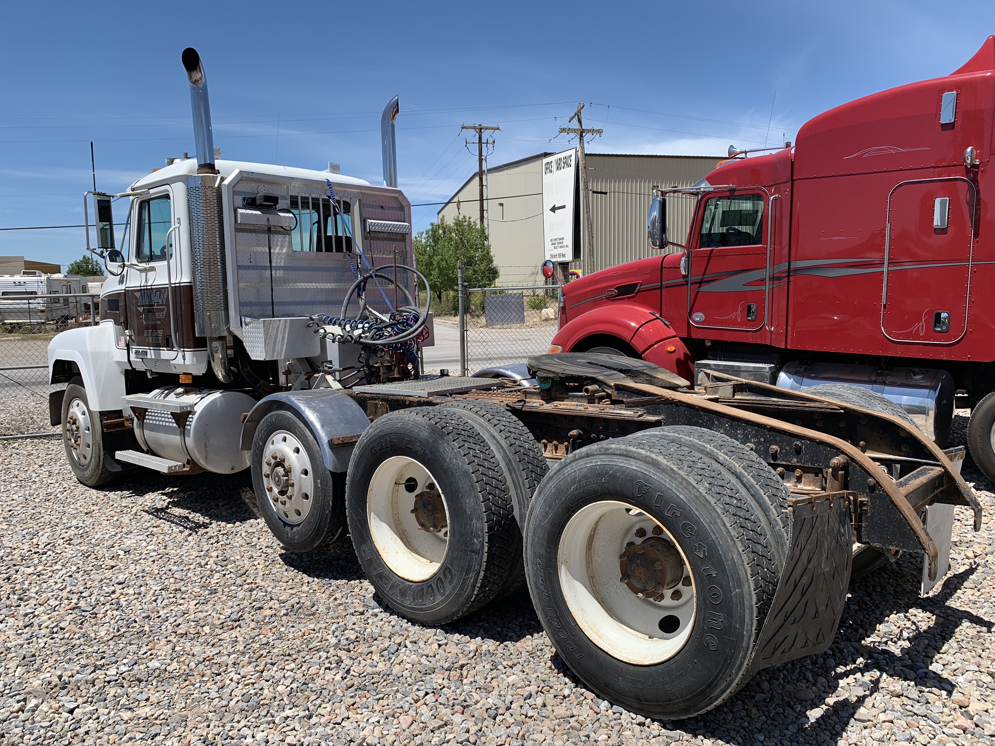 CH600 DAY CAB - Dogface Heavy Equipment Sales : Dogface Heavy Equipment ...