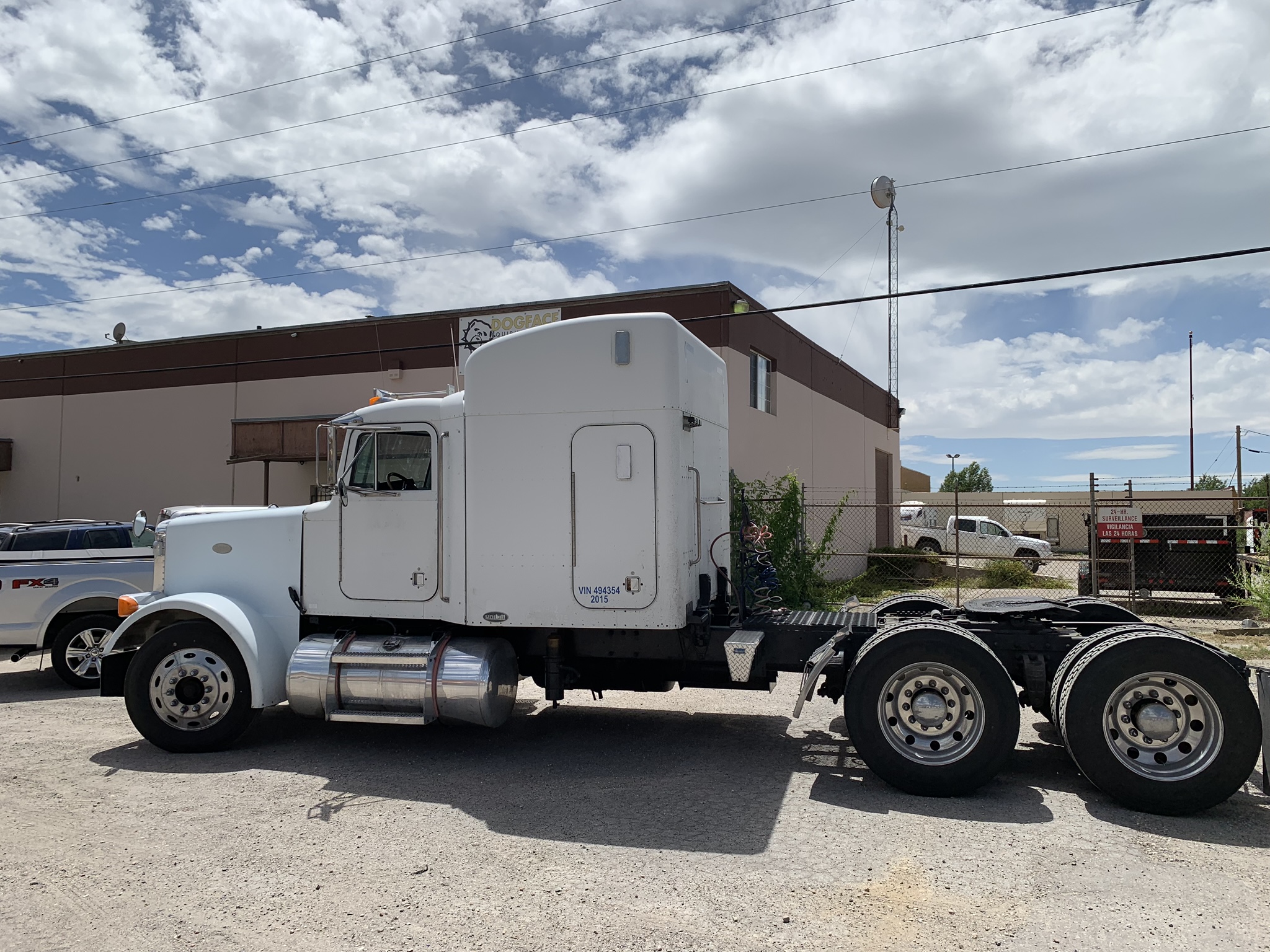 378 SHORT SLEEPER - Dogface Heavy Equipment Sales : Dogface Heavy ...