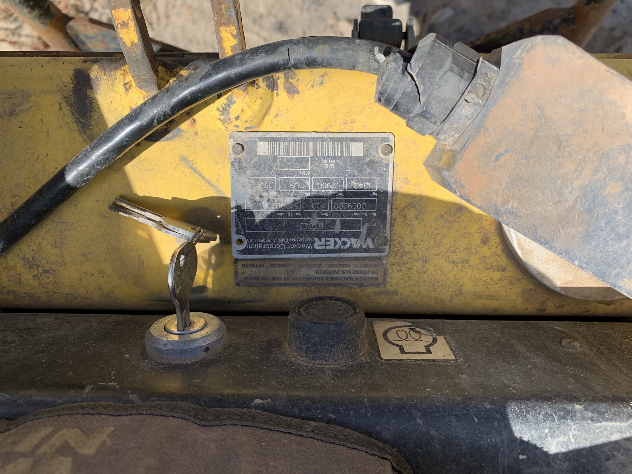 RT820 WALKBEHIND COMPACTOR - Dogface Heavy Equipment Sales