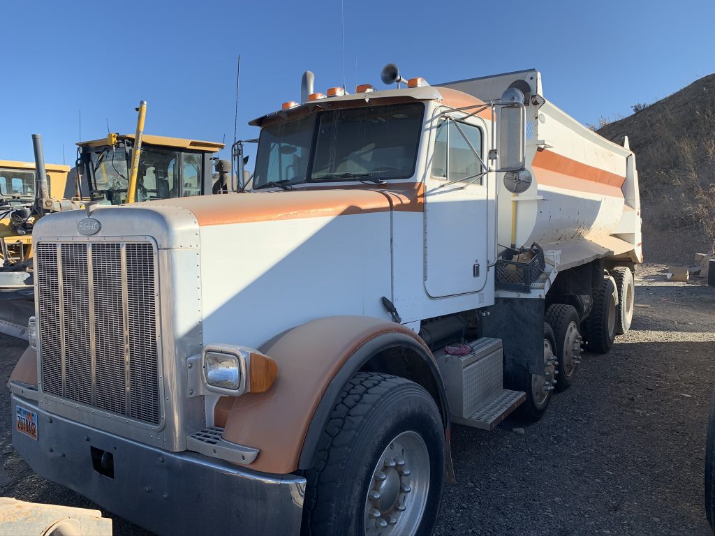 379 5 AXLE SUPER DUMP TRUCK - Dogface Heavy Equipment Sales : Dogface ...