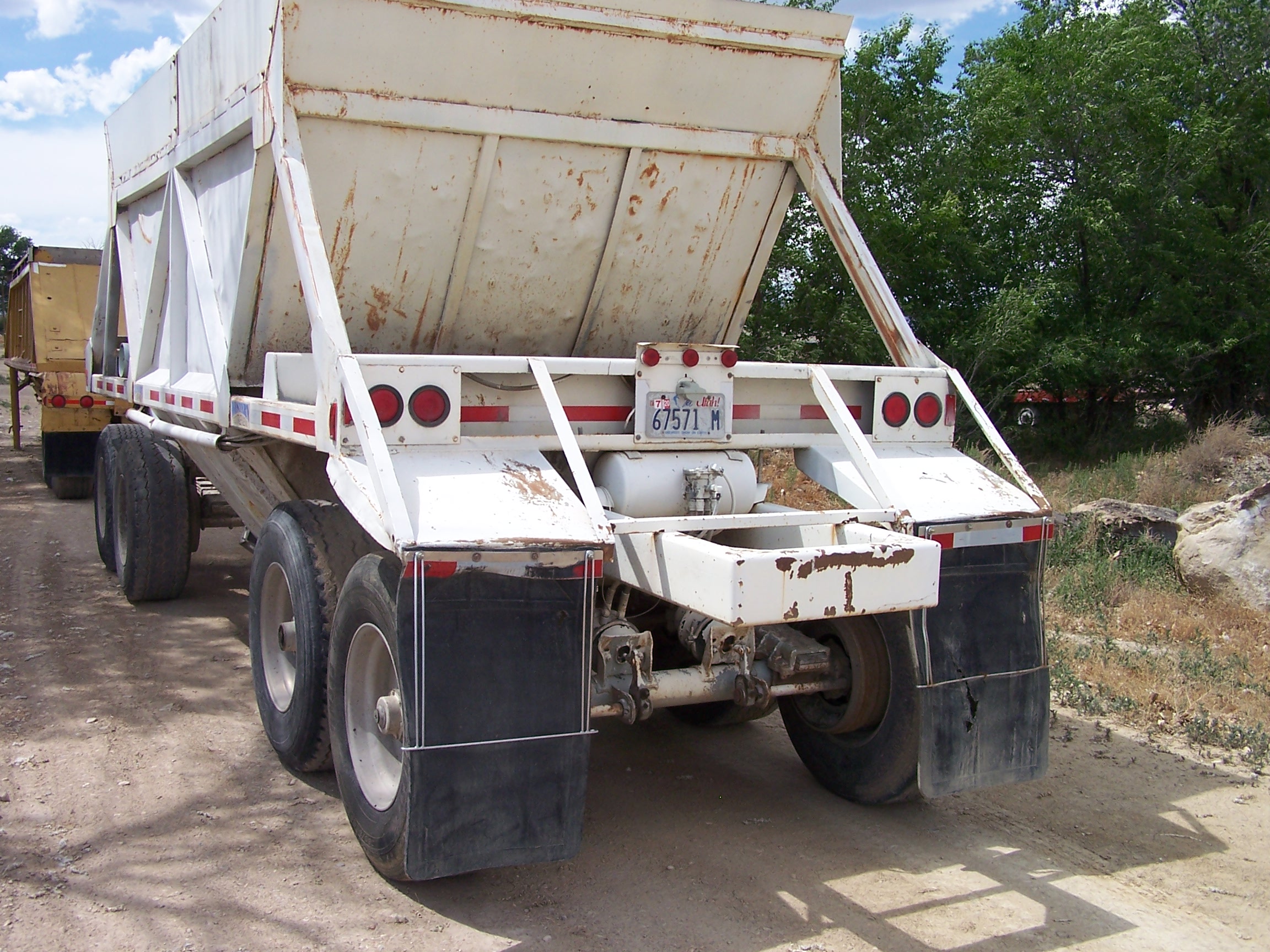 BELLY DUMP SET - Dogface Heavy Equipment Sales