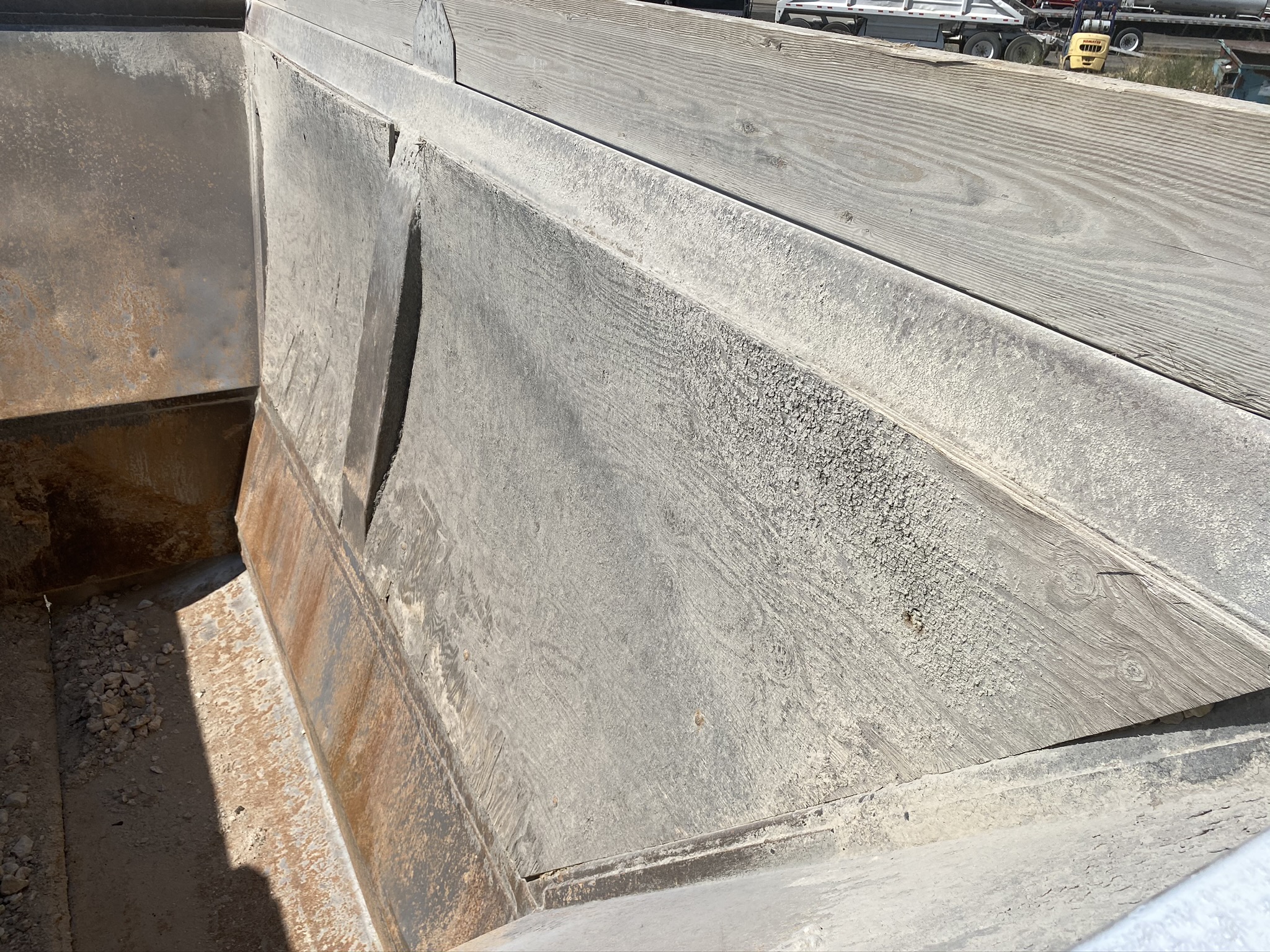 BELLY DUMP TRAILER SET - Dogface Heavy Equipment Sales