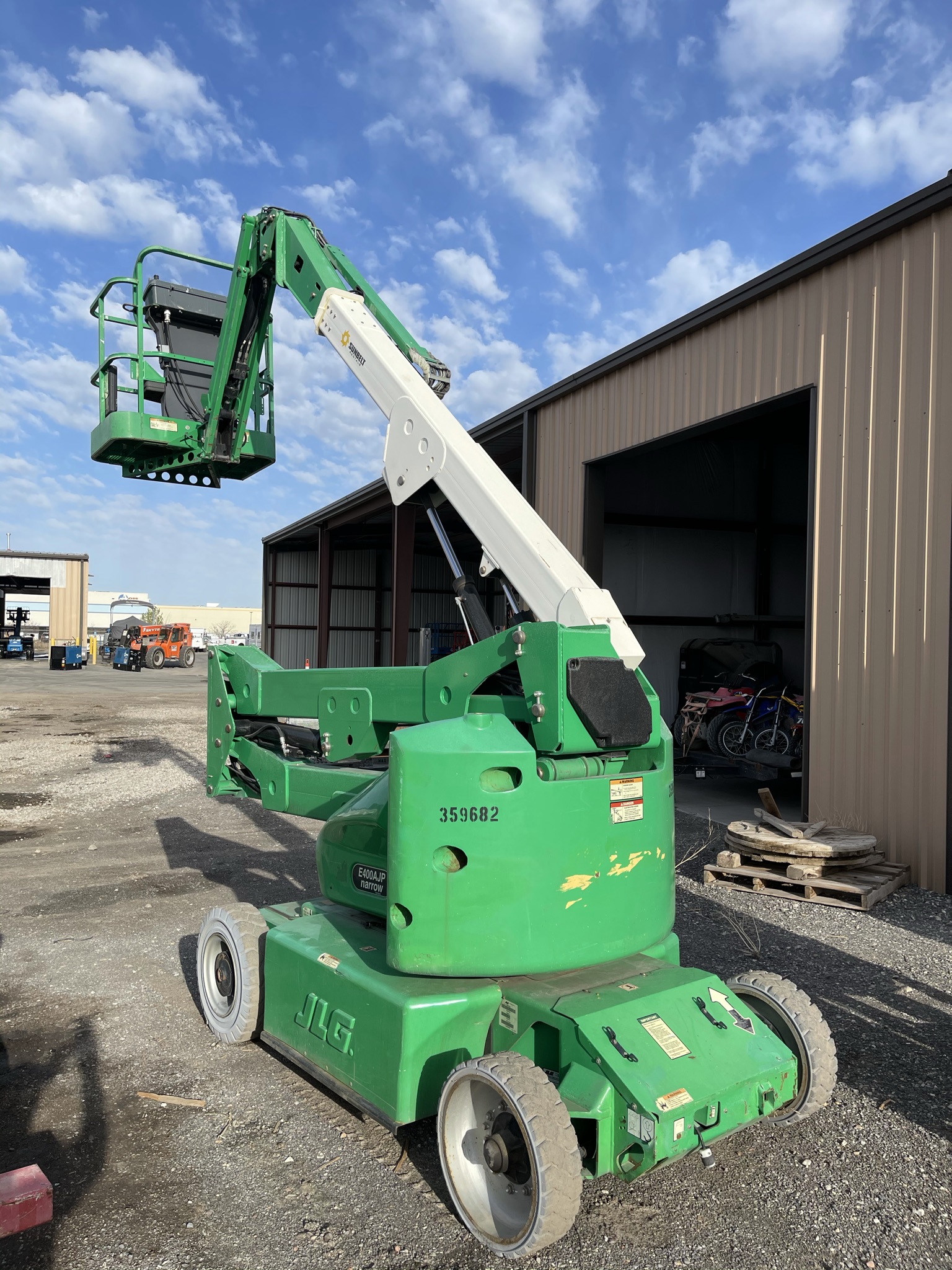 E400AJPN SICCOR LIFT - Dogface Heavy Equipment Sales
