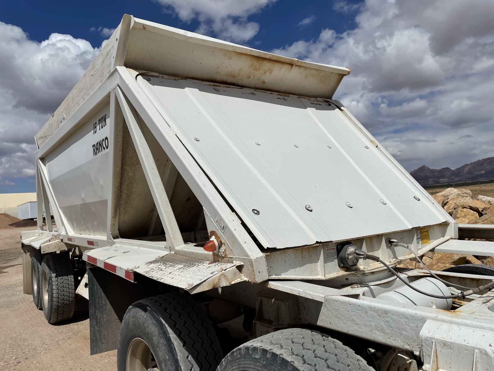 Belly Dump Set - Dogface Heavy Equipment Sales : Dogface Heavy ...