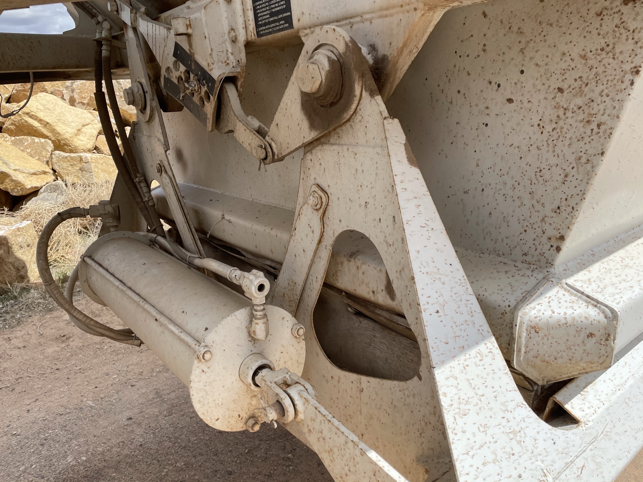 Belly Dump Set - Dogface Heavy Equipment Sales