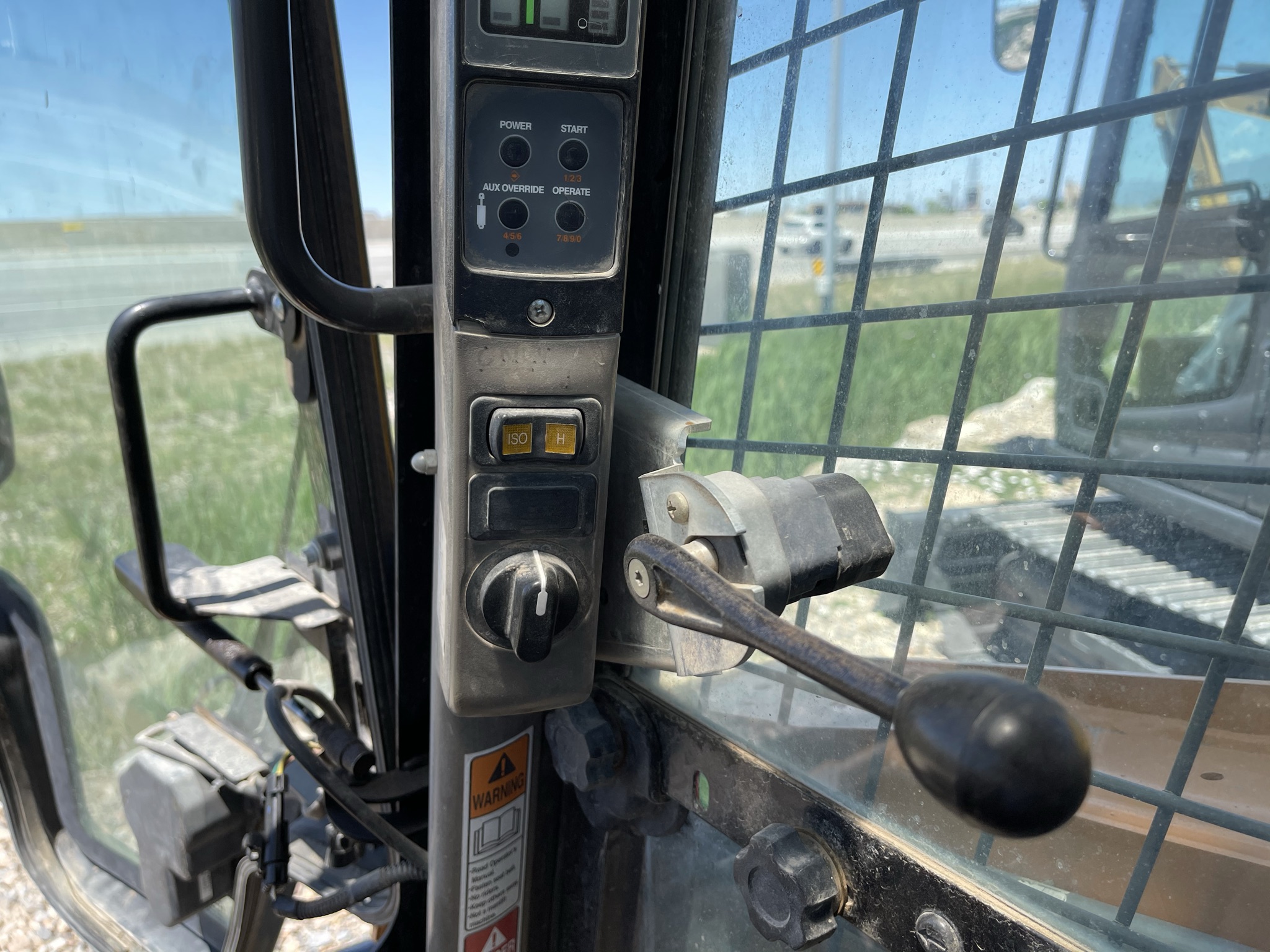 TR320 TRACK LOADER - Dogface Heavy Equipment Sales : Dogface Heavy ...