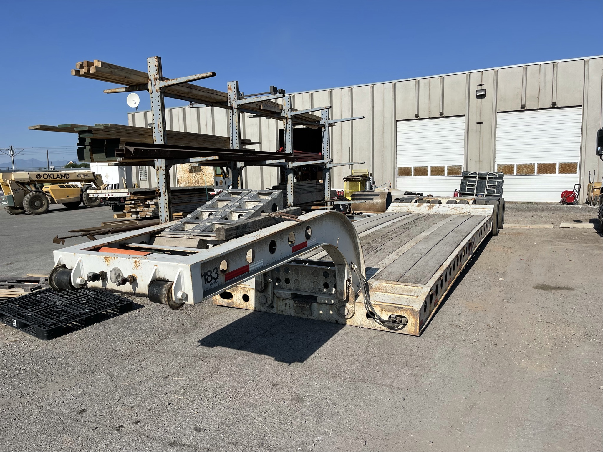 44 TON TRAILER - Dogface Heavy Equipment Sales