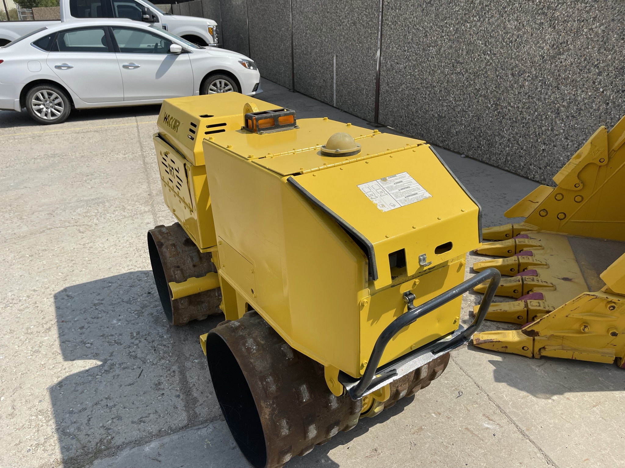 RT820 WALKBEHIND COMPACTOR - Dogface Heavy Equipment Sales