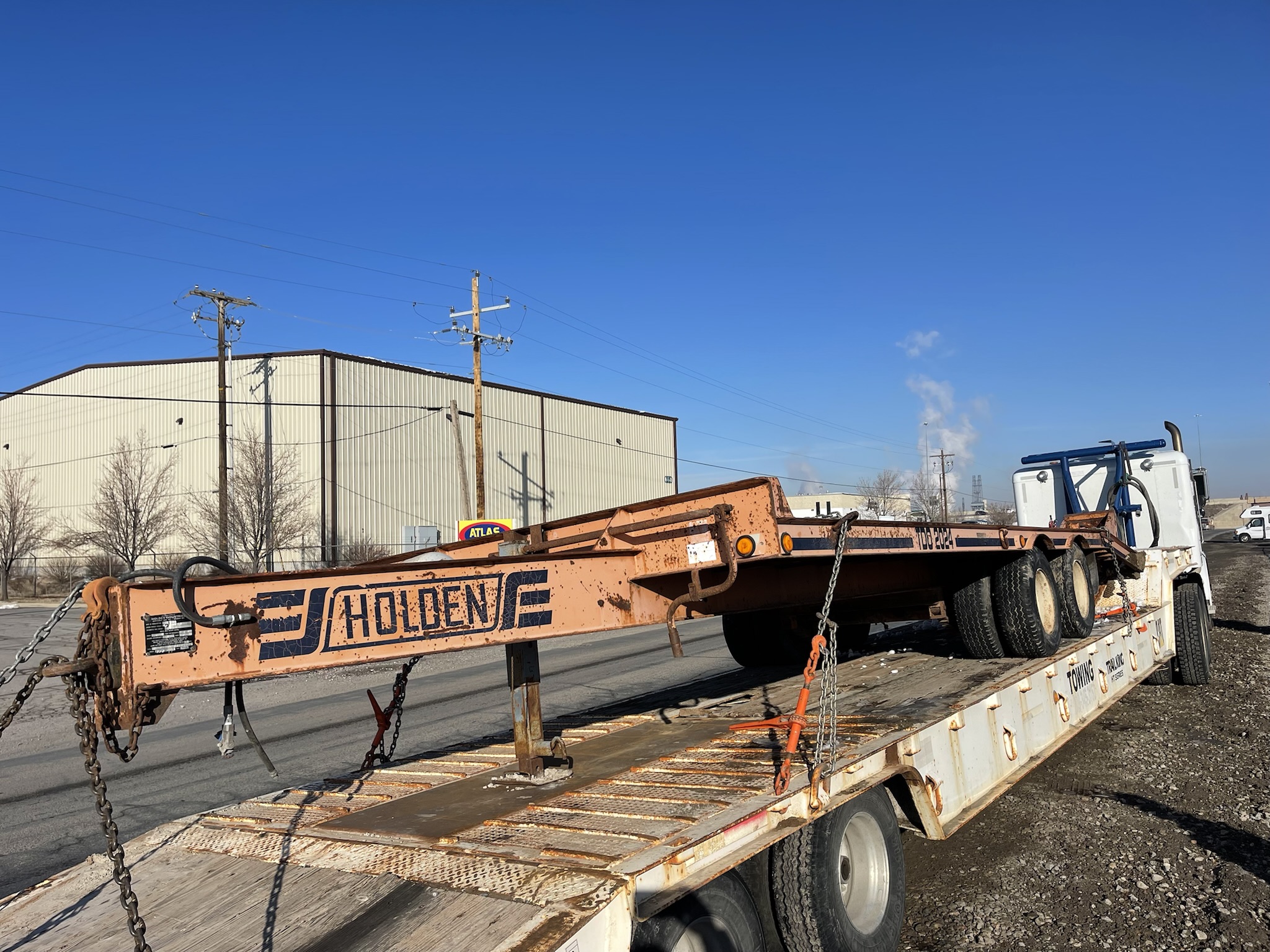 20 Ton Backhoe Beaver Tail Trailer - Dogface Heavy Equipment Sales