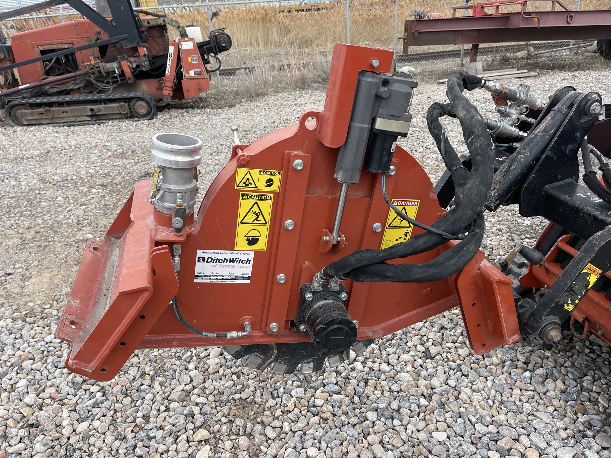 SK1050 RIDE ON TRAC MACHINE - Dogface Heavy Equipment Sales