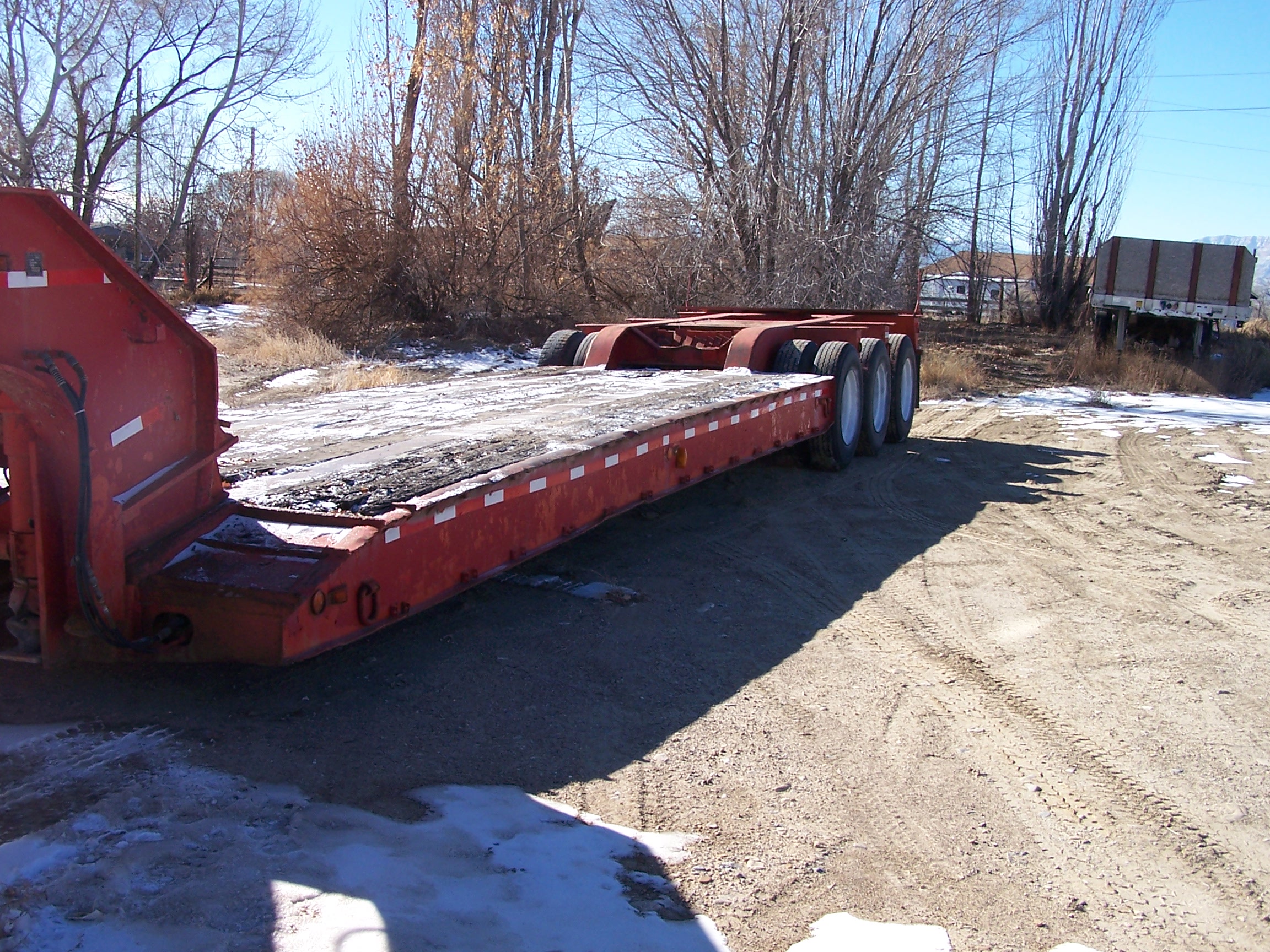75 TON GOOSENECK TRAILER - Dogface Heavy Equipment Sales