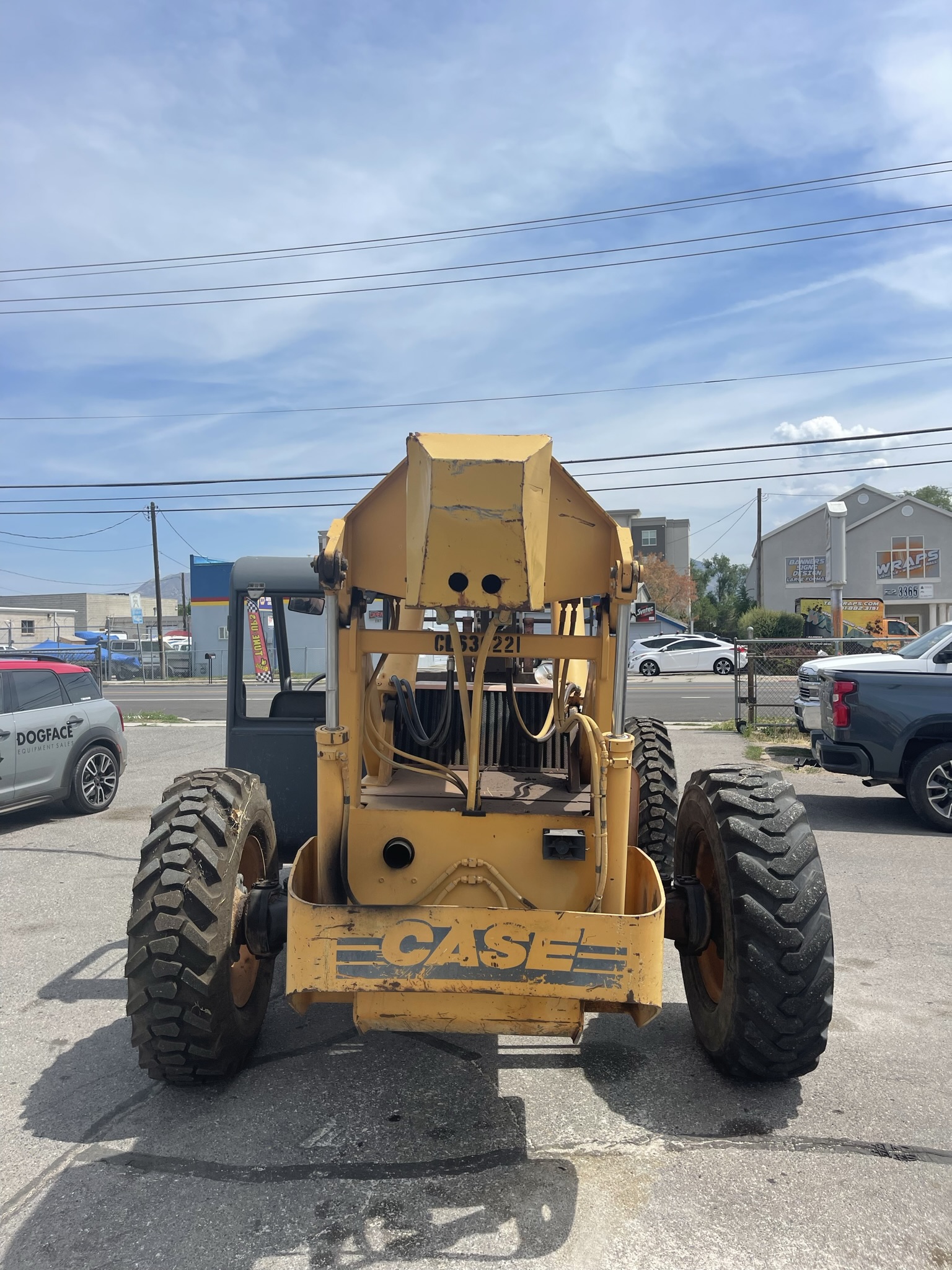 686G 6000 RT FORKLIFT - Dogface Heavy Equipment Sales