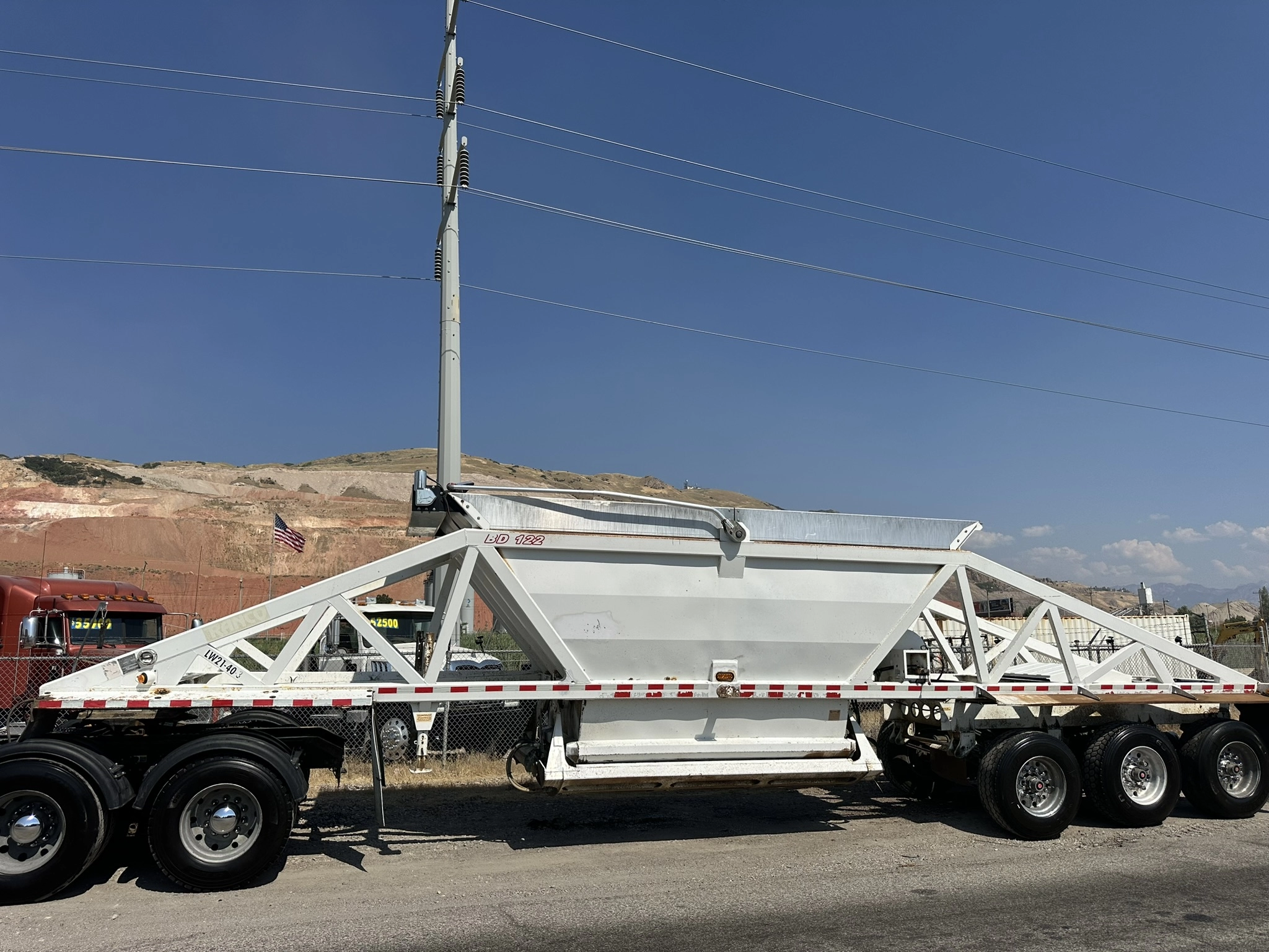 T880 DAY CAB AND BELLY DUMP SET - Dogface Heavy Equipment Sales ...